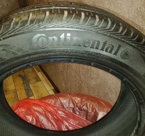 Continental ContiIceContact 215/55 R18 94F