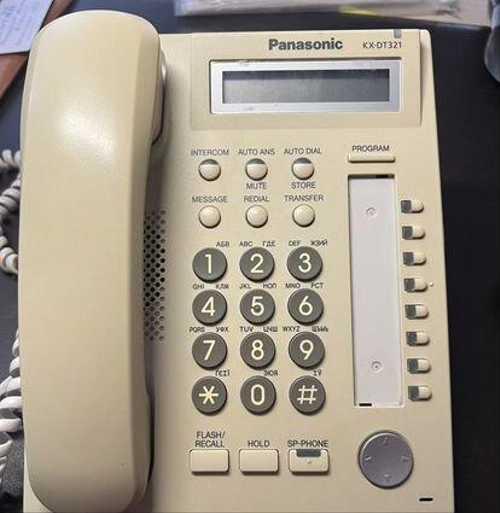 Системный телефон Panasonic KX-dt321ru