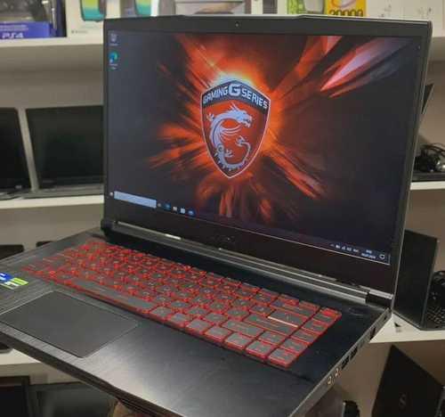 Ноутбук MSI: Core i7 i5