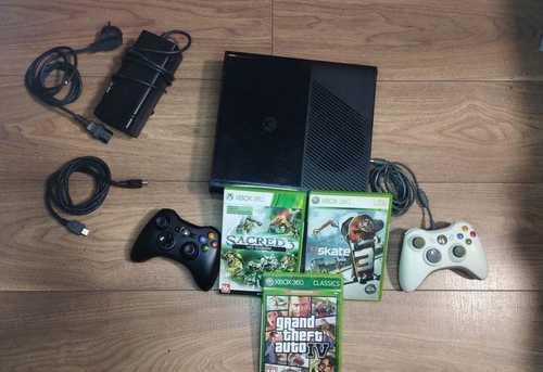 Xbox 360E + GTA IV + 3 игры + 2 джойстика