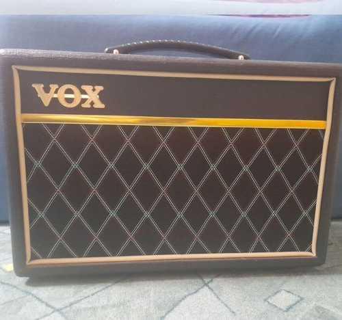 Басовый комбоусилитель Vox Pathfinder Bass 10