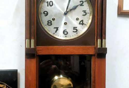 Немецкие настенные часы с четвертным боем
