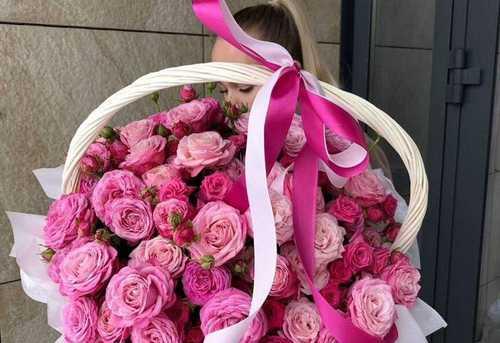Букет цветов кустовые пион.розы,цветы в корзине
