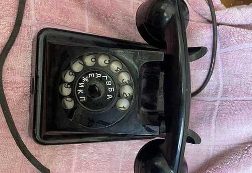 Старинный телефонный аппарат стационарный