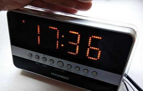 Часы-будильник-радио-термометр Hyundai H-1549