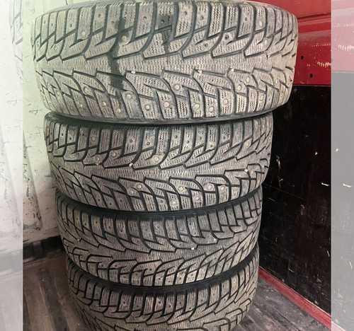 Hankook Winter I'Pike 215/60 R16 99T