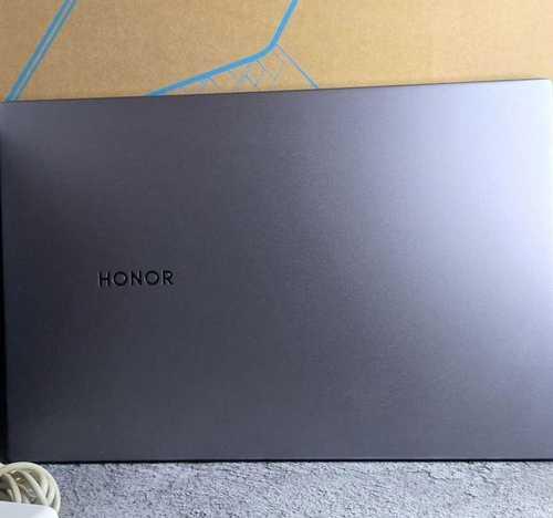 Honor MagicBook X 14 8/256