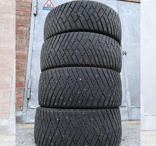 Goodyear Ultragrip Ice Arctic 225/45 R18 и 245/40 R18