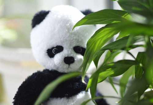 Вязаная игрушка панда