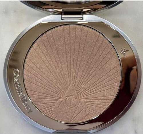 Charlotte Tilbury Hollywood Highlighter