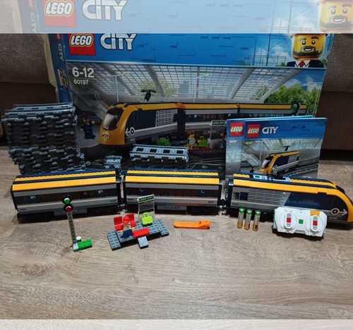 Lego City поезд 60197