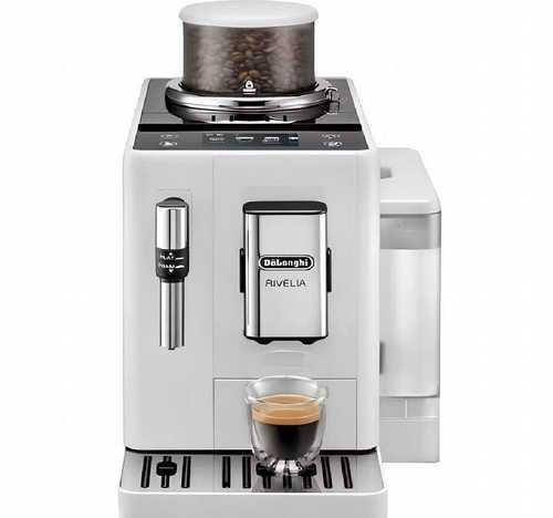 Новая кофемашина Delonghi exam440.35.W