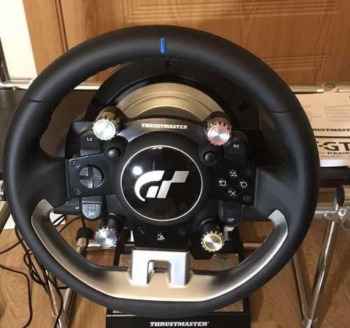 Thrustmaster TGT 2 + T LCM Pedals Thrustmaster