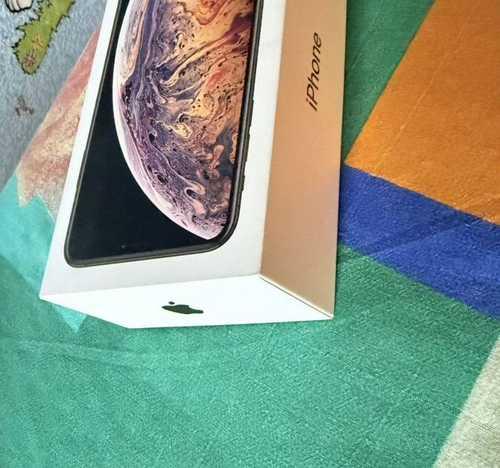 Коробка от iPhone xs max 256