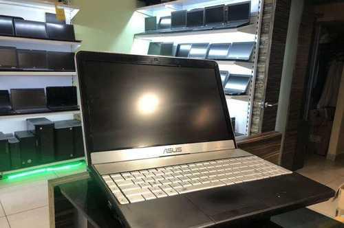 Ноутбук Asus c FullHD экраном на базе Intel