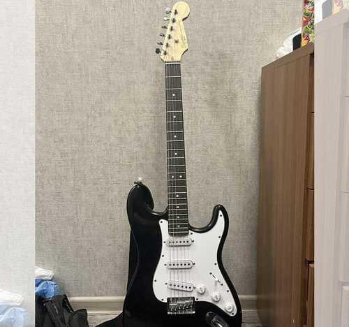 Электрогитара Fender bullet stratocaster SSS