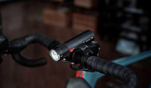 Фонарь передний Knog PWR Trail 1100