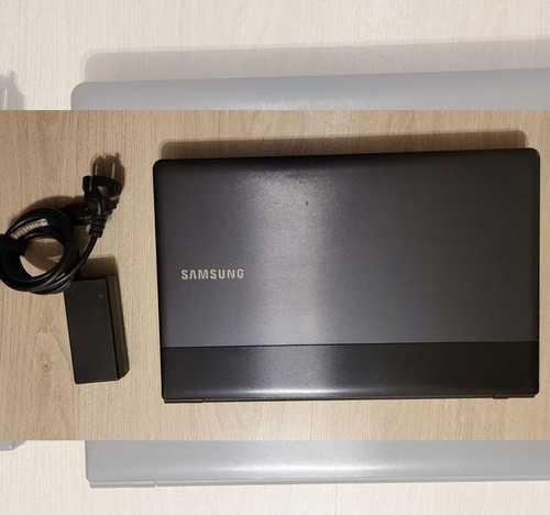 Ноутбук samsung np300e5a