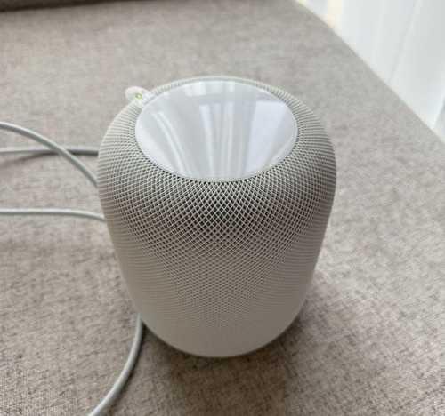 Умная колонка Apple HomePod