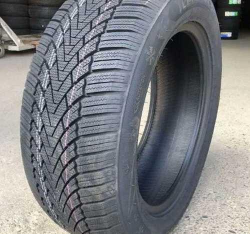 Grenlander IceHawke 1 235/55 R18 104H