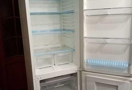 Холодильник Indesit полностью рабочий