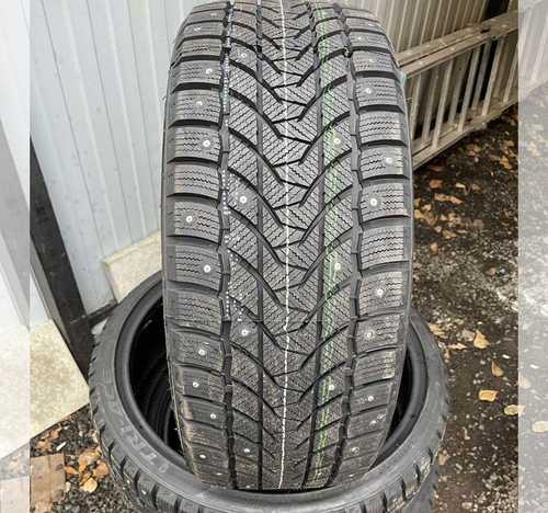 Tri Ace Snow White II 295/35 R21 107H