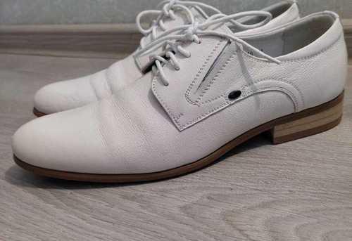 Туфли мужские белые 42 размер