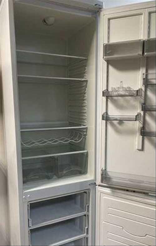 Холодильник Атлант мхм-1843-62 2,05 м б/у