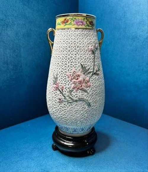 Китайская ажурная ваза
