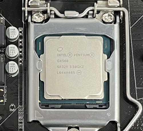 Процессор intel Pentium G4560 (aналог i3 7100)
