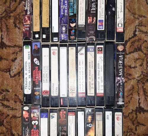 Видеокассеты и диски