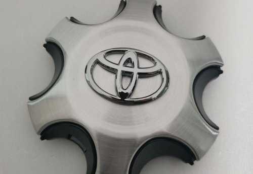 1шт колпак R17 Toyota Fortuner