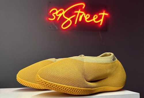 Adidas Yeezy Knit Runner Sulfur