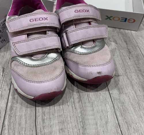 Кроссовки geox для девочки 26
