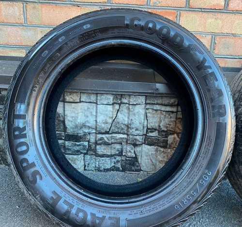 Goodyear Eagle Sport 205/55 R16