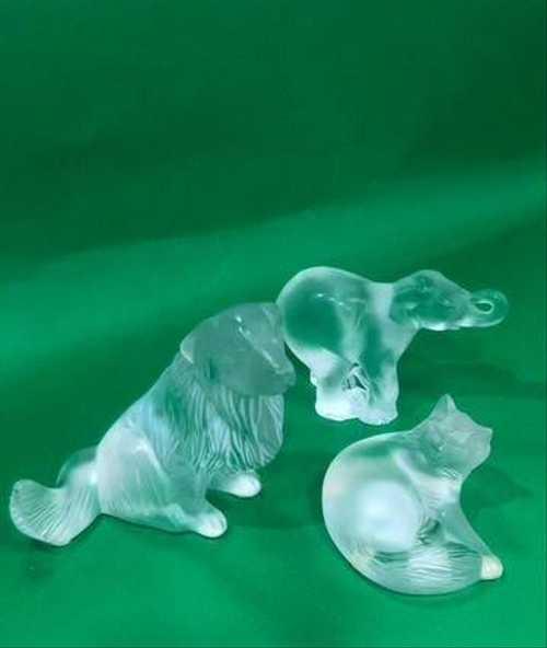 Статуэтки собака кошка слон матовое стекло France