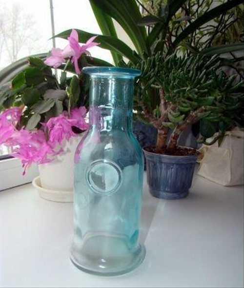 Ваза-бутылка стеклянная в сканди стиле