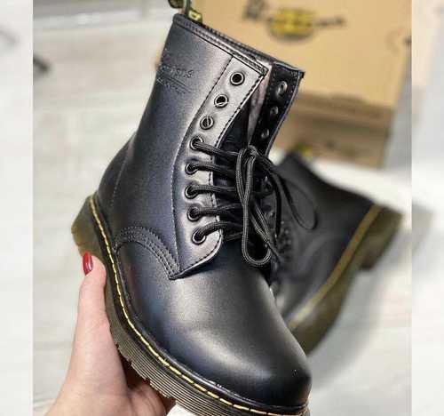 Зимние ботинки Dr.Martens с мехом натуральная кожа