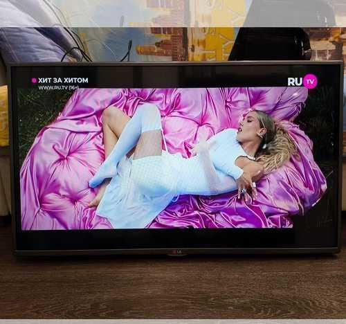 Яркий LED Телевизор LG 42 "(DVB-T2, USB)