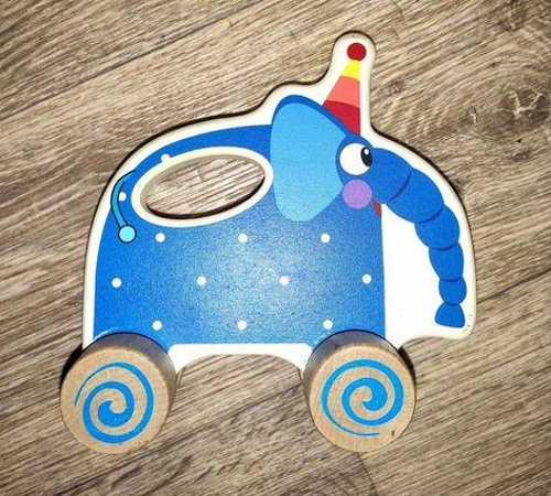 Деревянные игрушки для малыша