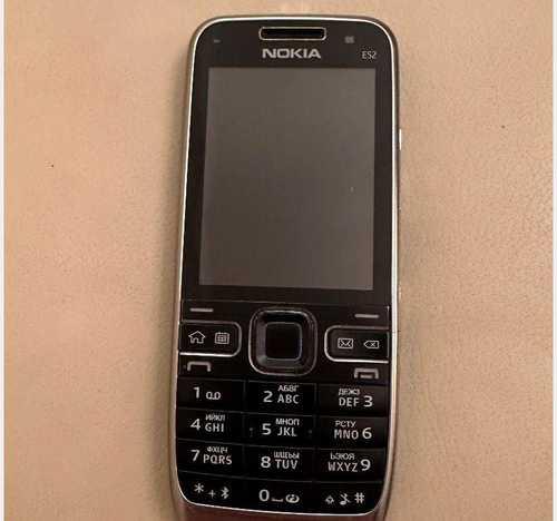 Nokia E52