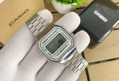 Электронные часы Casio