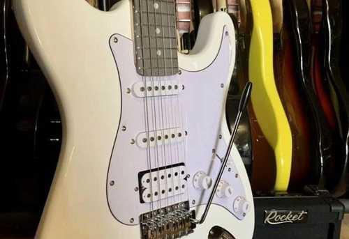 Электрогитара White Stratocaster HSS + Комбик
