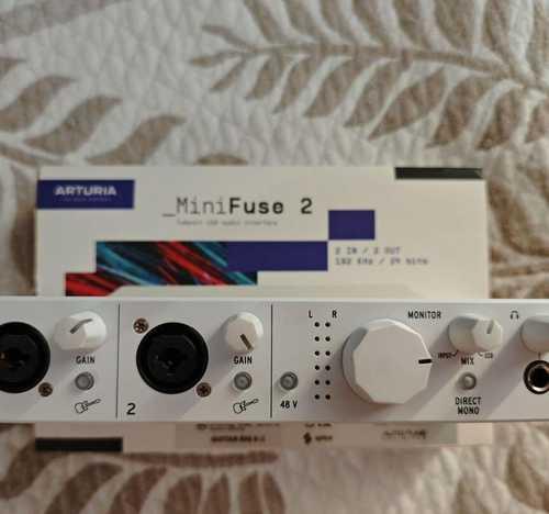 Звуковая карта Arturia minifuse 2