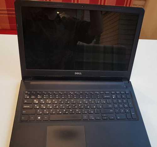 Ноутбук Dell Inspiron 3567 (i3) Не включается