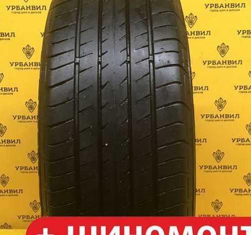 Dunlop SP Sport 230 215/55 R17 93V