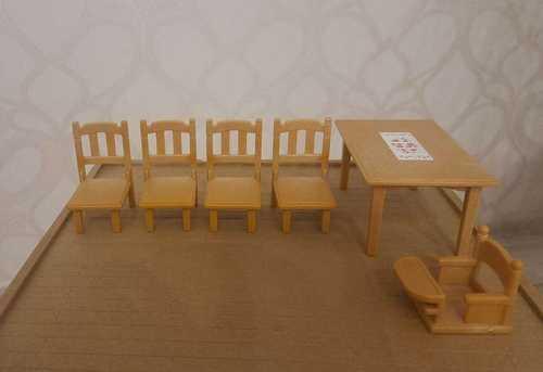 Стол и стулья Sylvanian Families