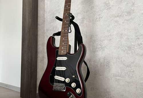 Гитара Fender Stratocaster mexico 2008 Cheery