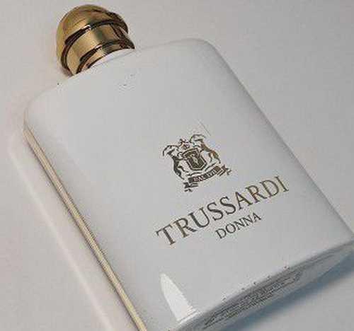 Пустая упаковка духи Trussardi Donna пустой флакон