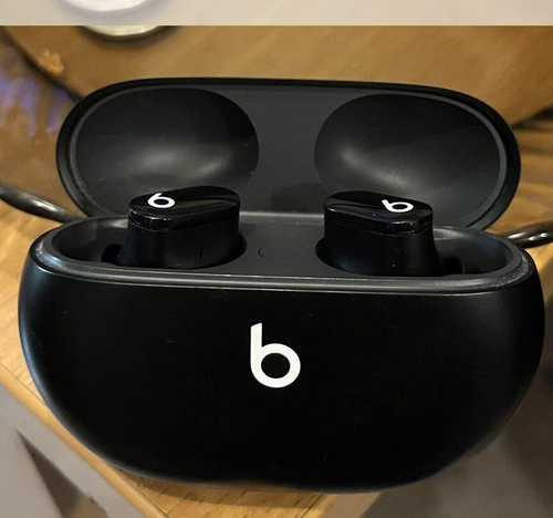 Беспроводные наушники Beats Studio Buds